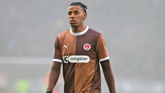 Aus Liga drei: FC St. Pauli verpflichtet Engländer Ricky-Jade Jones ...