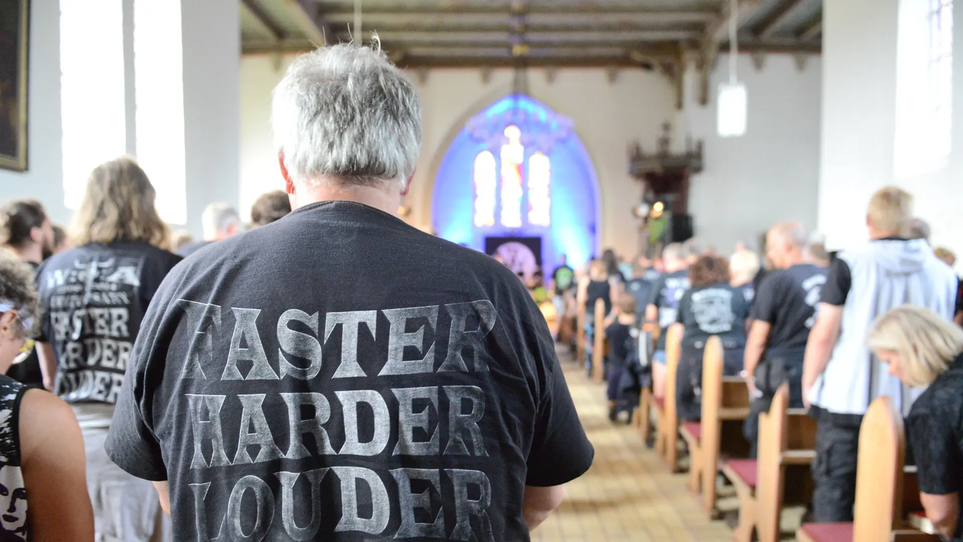 Gottesdienst in Wacken: "In der Bibel gibt es ganz viel Metal" | ndr.de