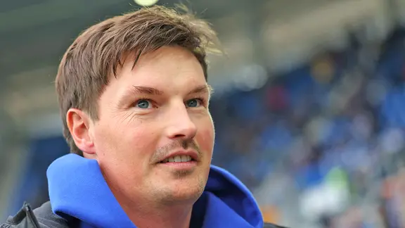 HSV siegt dank Dompé beim KSC - Wird Polzin zur Dauerlösung? | ndr.de