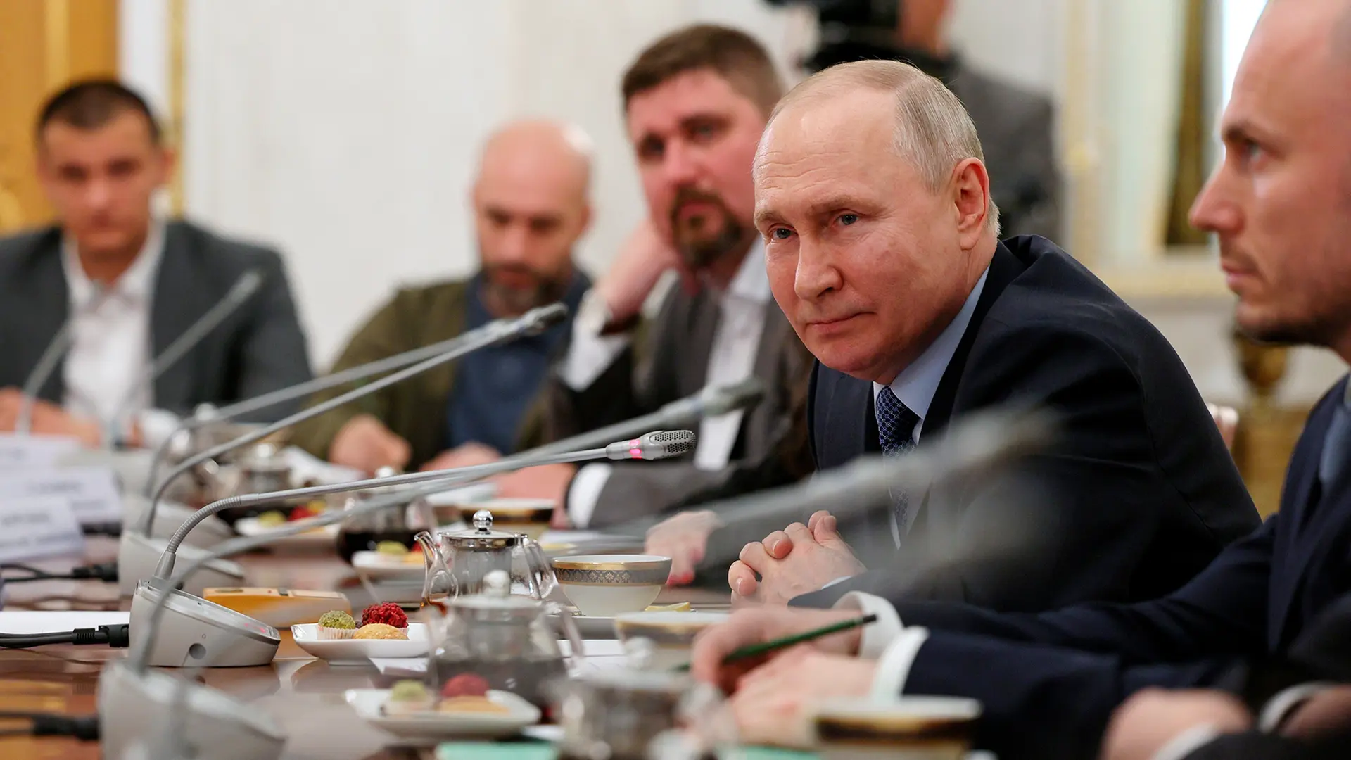 Putin trifft Militärblogger (Tag 478 mit Michael Thumann) | ndr.de