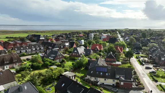 "Amrum": Friesisch-Experte sorgt für authentische Dialoge | ndr.de