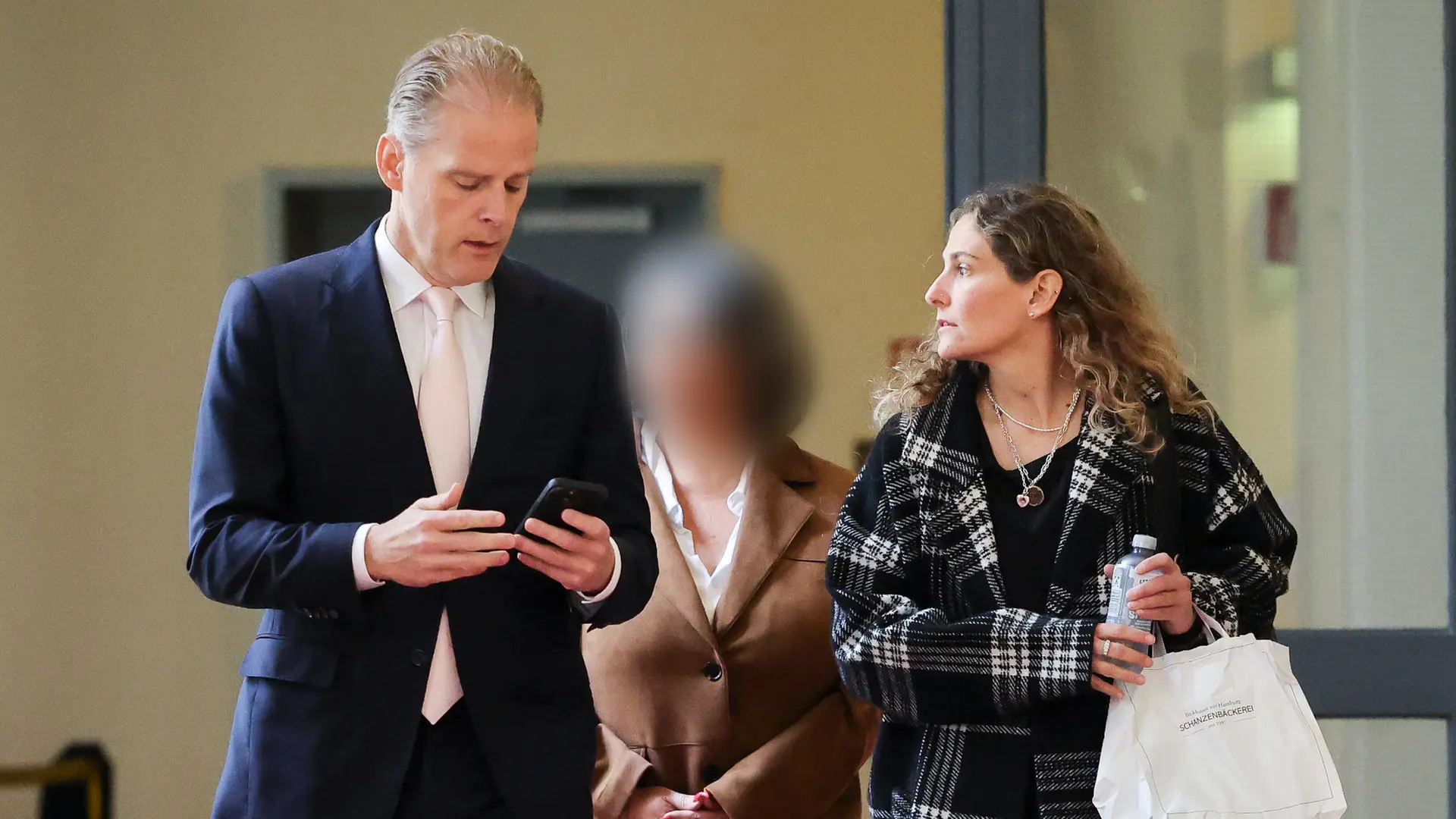 Block-Prozess: Mutmaßliche Entführerin belastet Eugen Block | ndr.de