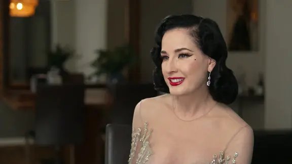 "Die Kunst des schönen Ausziehens": Burlesque Festival in Hamburg | ndr.de