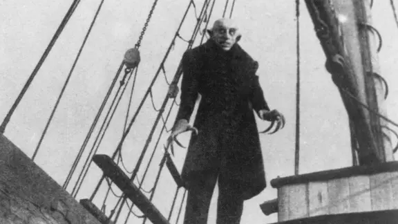 "Nosferatu - Der Untote": Blutleeres Remake des Horror-Klassikers | ndr.de