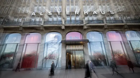 Neuer Mietvertrag unterzeichnet: Alsterhaus in Hamburg ist gerettet ...