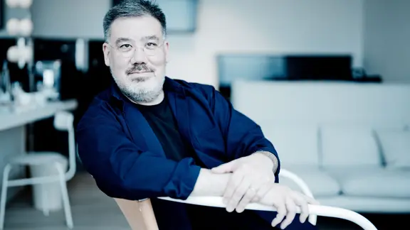 Jetzt bewerben: Meisterkurs mit Alan Gilbert in der Elphi | ndr.de