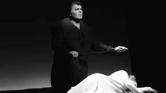 Opernwelt trauert um Tenor Peter Seiffert | ndr.de