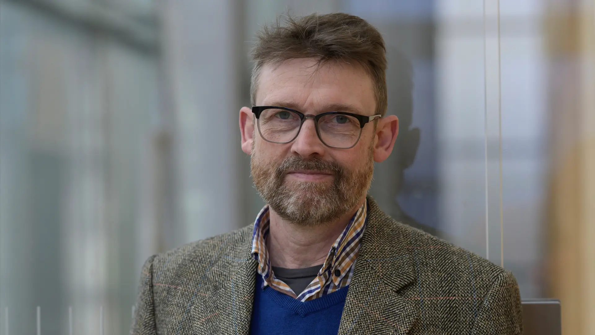 Roman "Entzug": Christoph Peters schreibt über seine Sucht | ndr.de