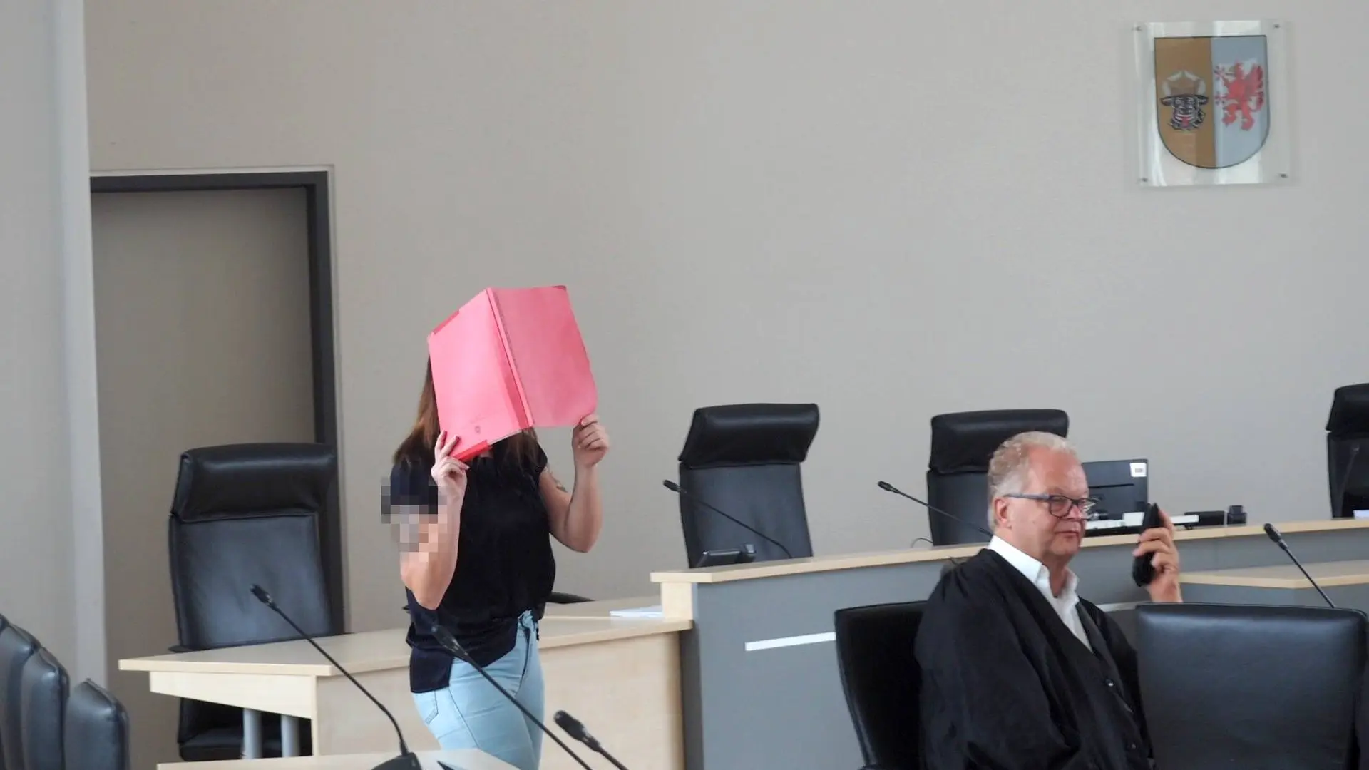 Mordprozess Fabian: Angeklagte Gina H. will vor Gericht aussagen | ndr.de