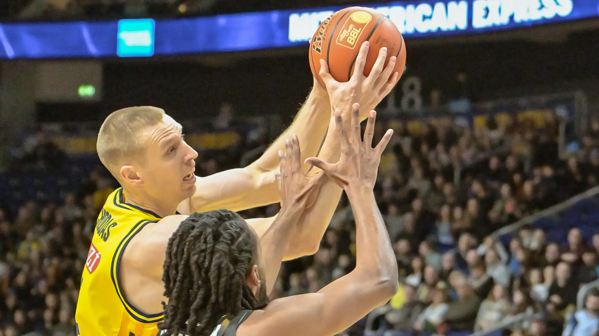Löwen Braunschweig verlieren bei Alba Berlin | ndr.de