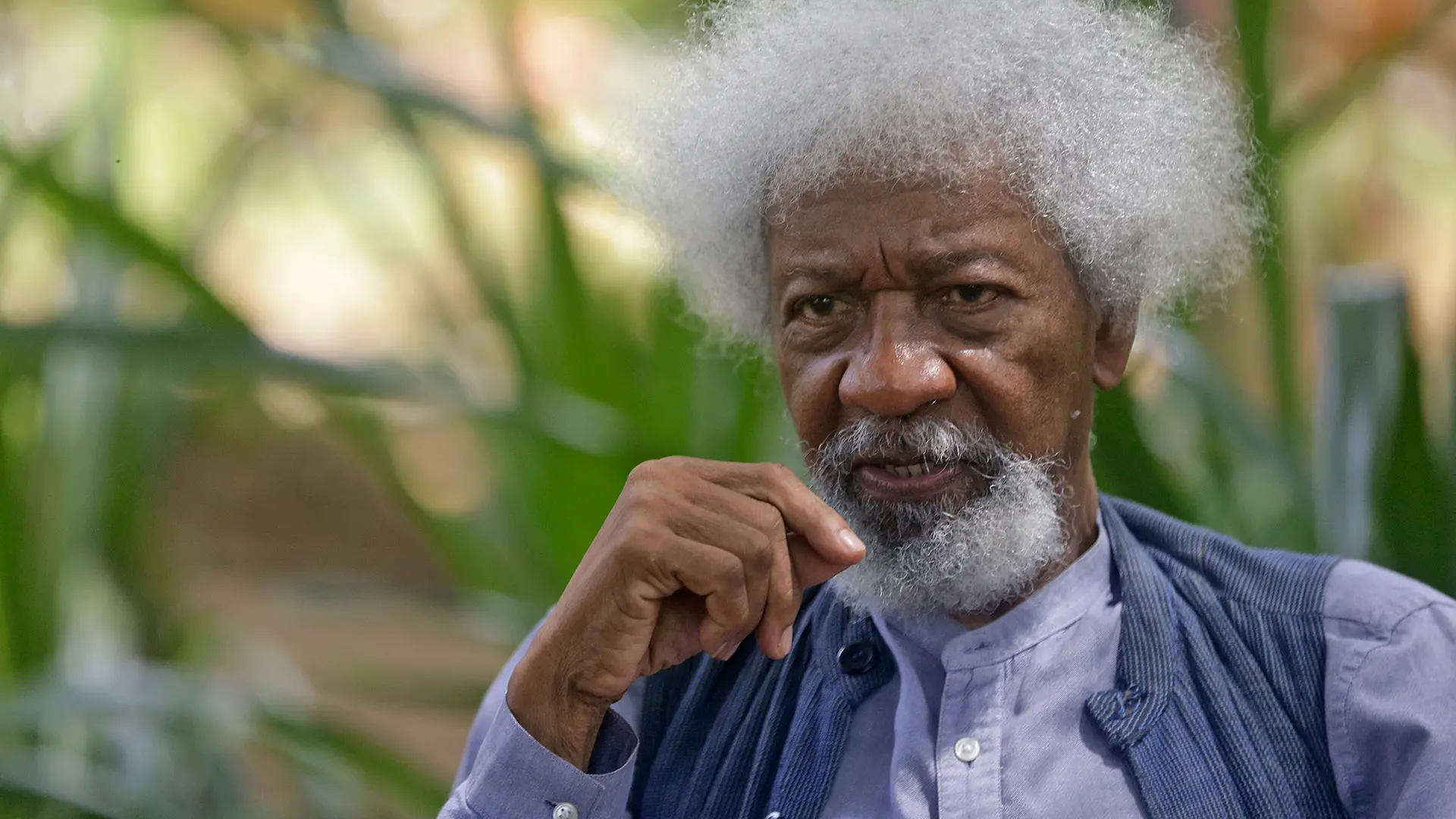 Wole Soyinka: Erster afrikanischer Literaturnobelpreisträger ist 90 ...