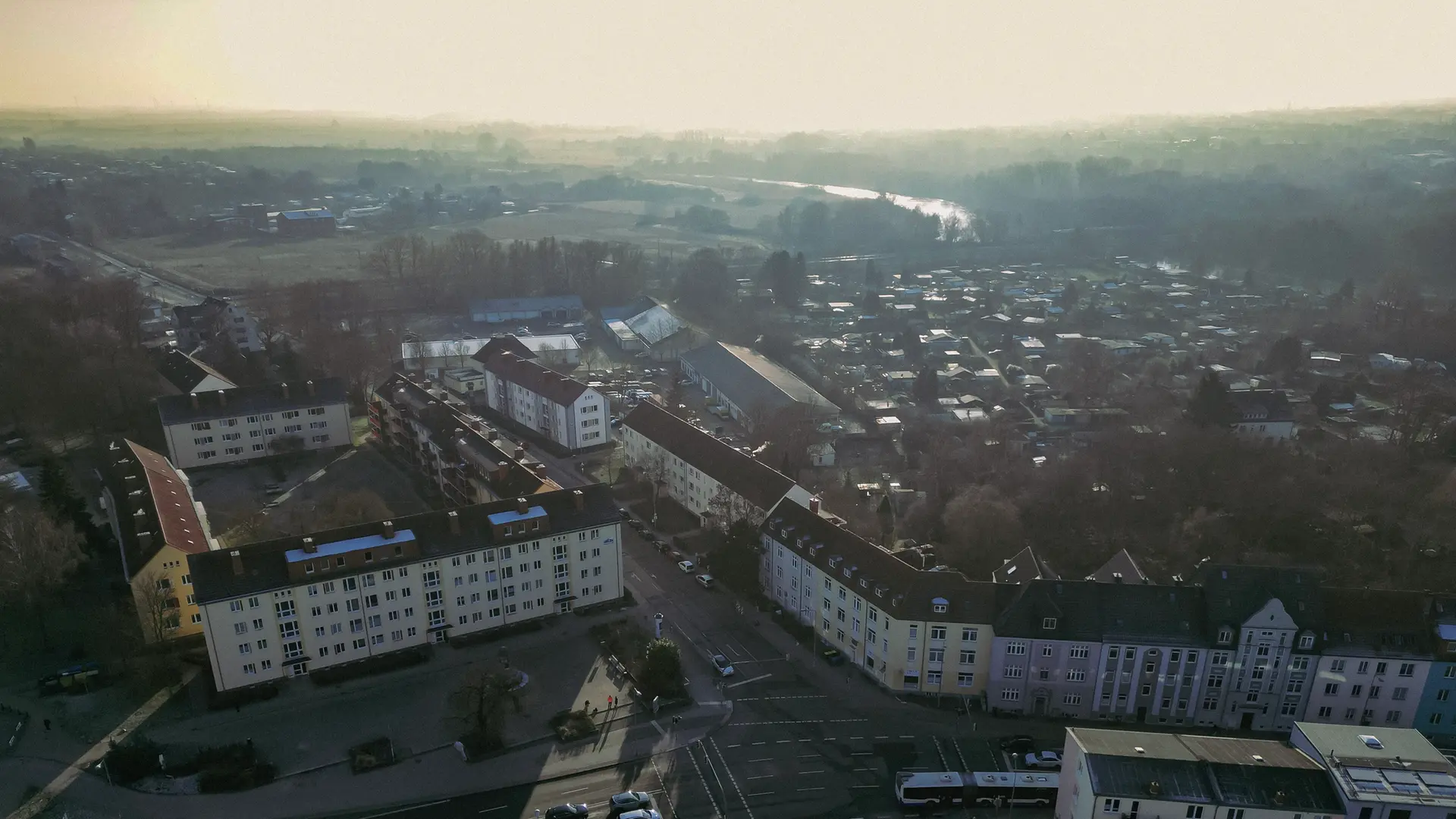 Erste Leitung: Arbeiten für Rostocker Großbaustelle beginnen | ndr.de