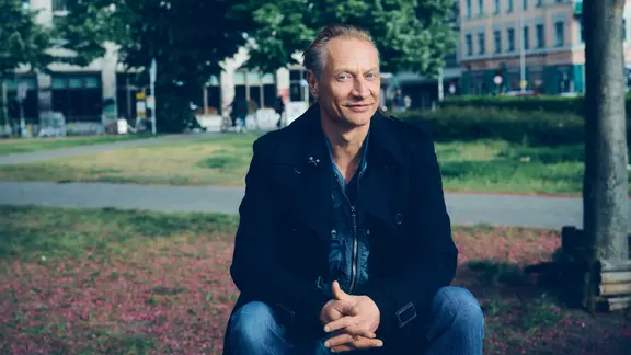 Victor Schefé über zwei Leben in Deutschland | ndr.de