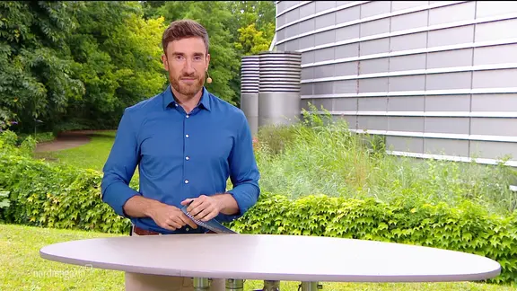 Stefan Leyh moderiert das Nordmagazin.