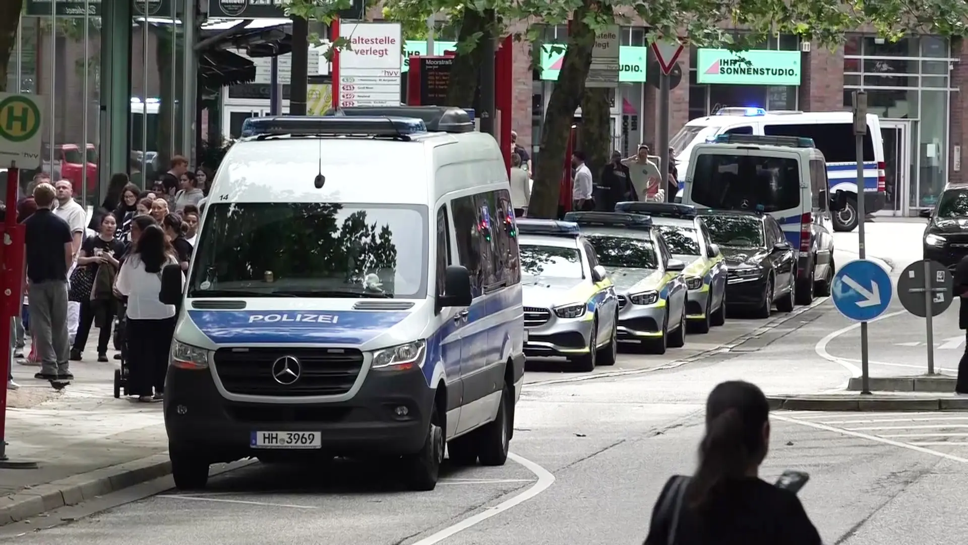 Tödliche Messerattacke in Hamburg: Tatverdächtiger in U-Haft | ndr.de