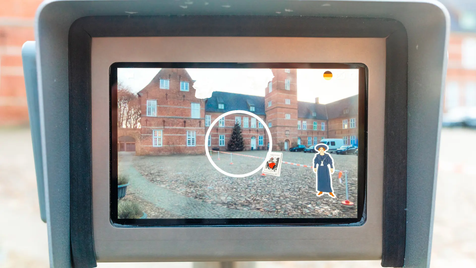 Schloss Husum: Ein Fernrohr mit Blick in die Vergangenheit | ndr.de