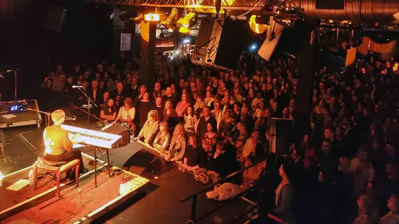 Für bestes Liveprogramm: Faust in Hannover erhält Applaus-Award | ndr.de