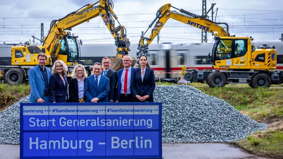 Bahn informiert über Sanierung der Strecke Hamburg-Hannover | ndr.de