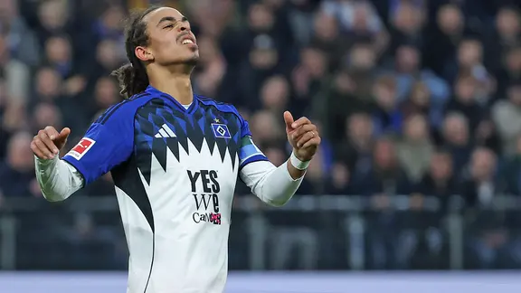 HSV-Kapitän Yussuf Poulsen fällt aus | ndr.de