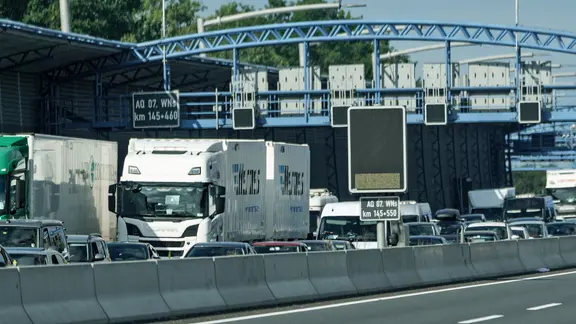 Patty cheeky hot she’s dedicated to satisfaction, VIP