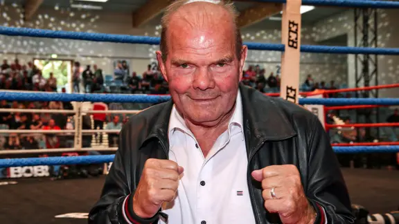 Boxen: Als Jürgen Blin gegen Muhammad Ali antrat | ndr.de