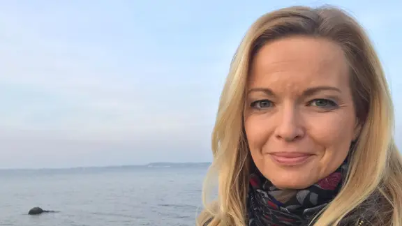 Der Meteorologe und die Wettermoderatorinnen für NDR Schleswig-Holstein ...