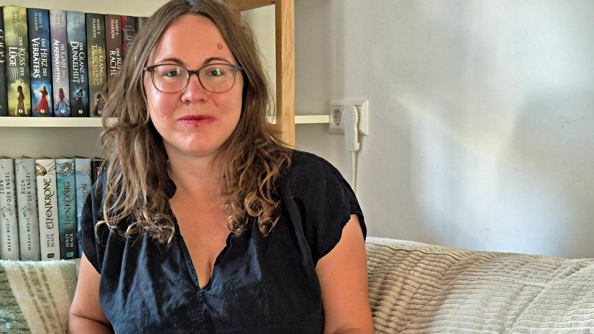 Lüneburgerin Karolyn Ciseau: Mit Book-on-Demand zum Bestseller | ndr.de