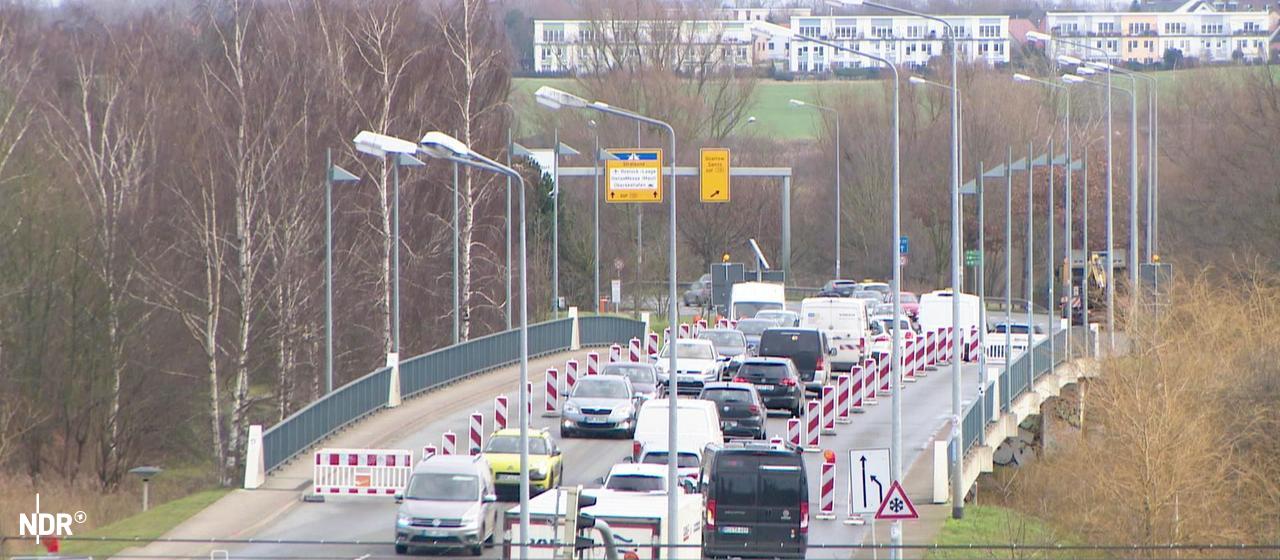Marode Vorpommernbrücke in Rostock: Aus einer mach zwei? | tagesschau.de
