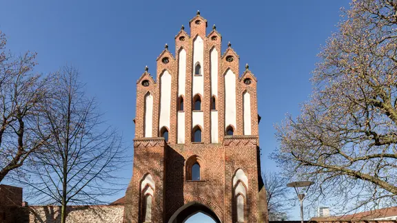 Neubrandenburg: Berufsschule "GeSoTec" wird bald erweitert | ndr.de