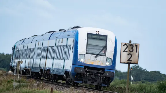 Marschbahn nach Sylt: Abgeordnete drängen auf zügigen Ausbau | ndr.de