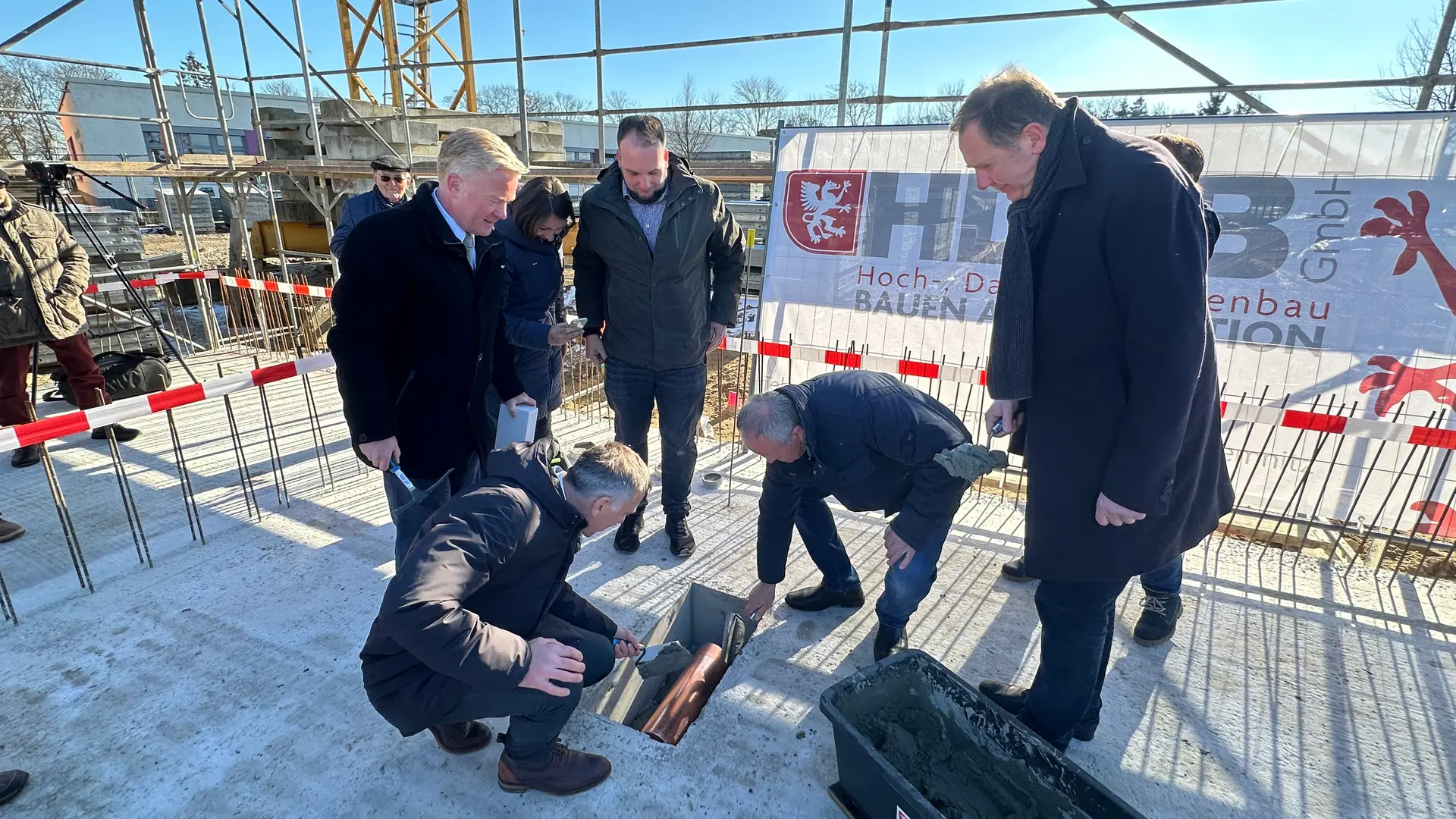 Grundsteinlegung Regionalschule Gingst | ndr.de
