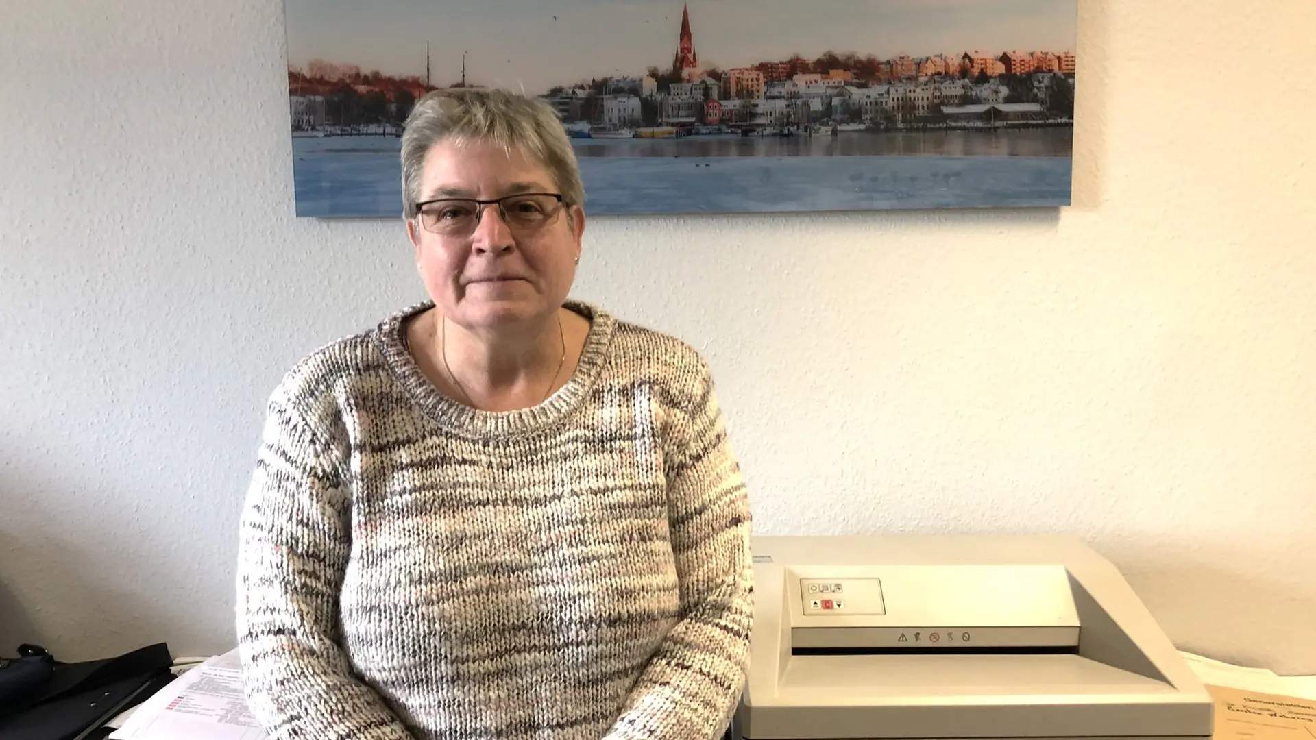 SH Schnack mit JVA-Leiterin Britta Vogelsang | ndr.de