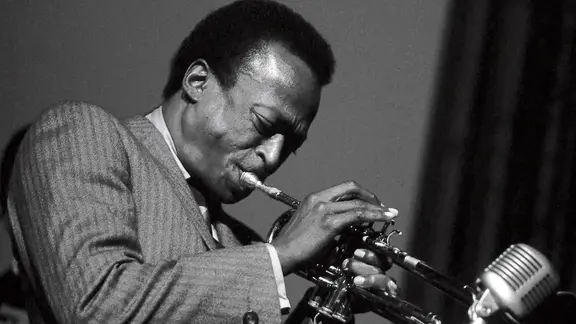 "Darf man so Trompete spielen?" - Miles Davis und seine Wirkung heute ...