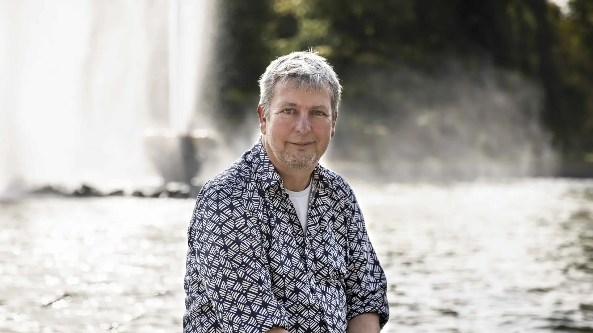 "Kleines Fest im Großen Garten": Intendant de Vries tritt zurück | ndr.de