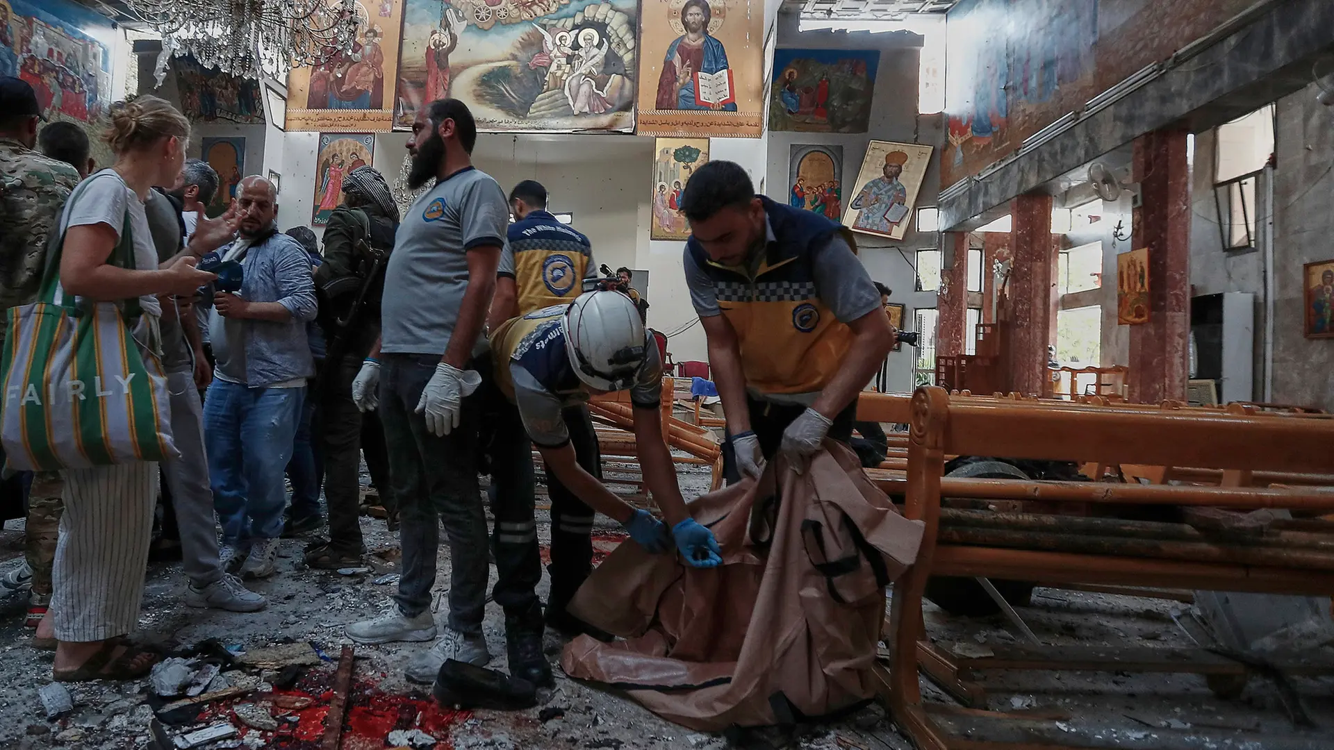 Trauer und Entsetzen in Syrien nach Terroranschlag auf Kirche | ndr.de