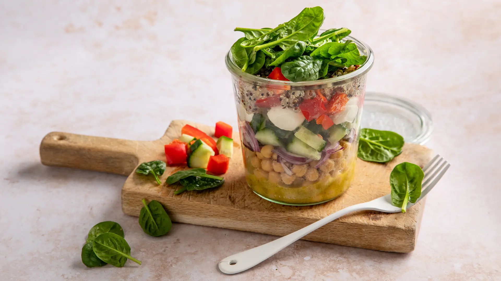 Kichererbsensalat mit Mozzarella und Babyspinat | ndr.de