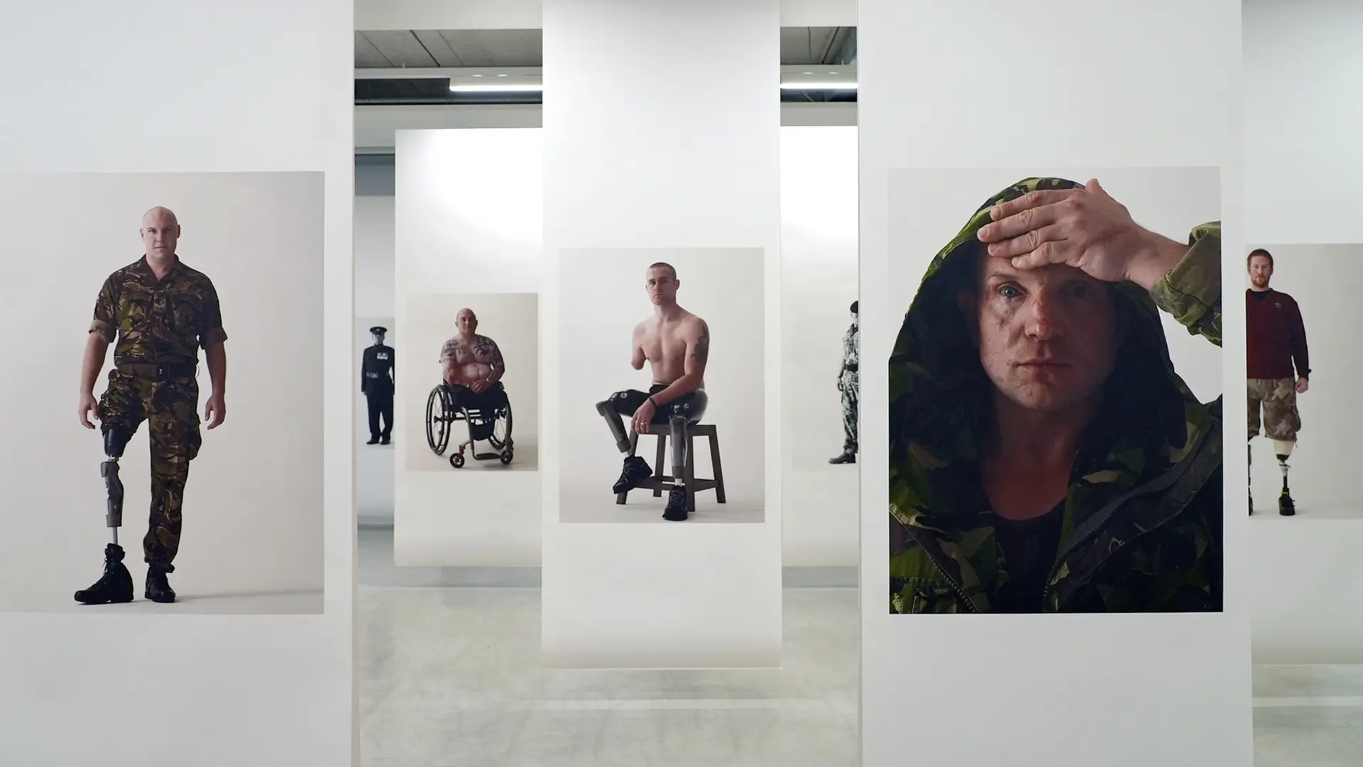 Bryan Adams: Best-of-Ausstellung seiner Starfotos in Göttingen | ndr.de