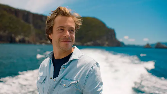 Wie bleibt man ein Leben lang neugierig? Checker Tobi im Gespräch | ndr.de