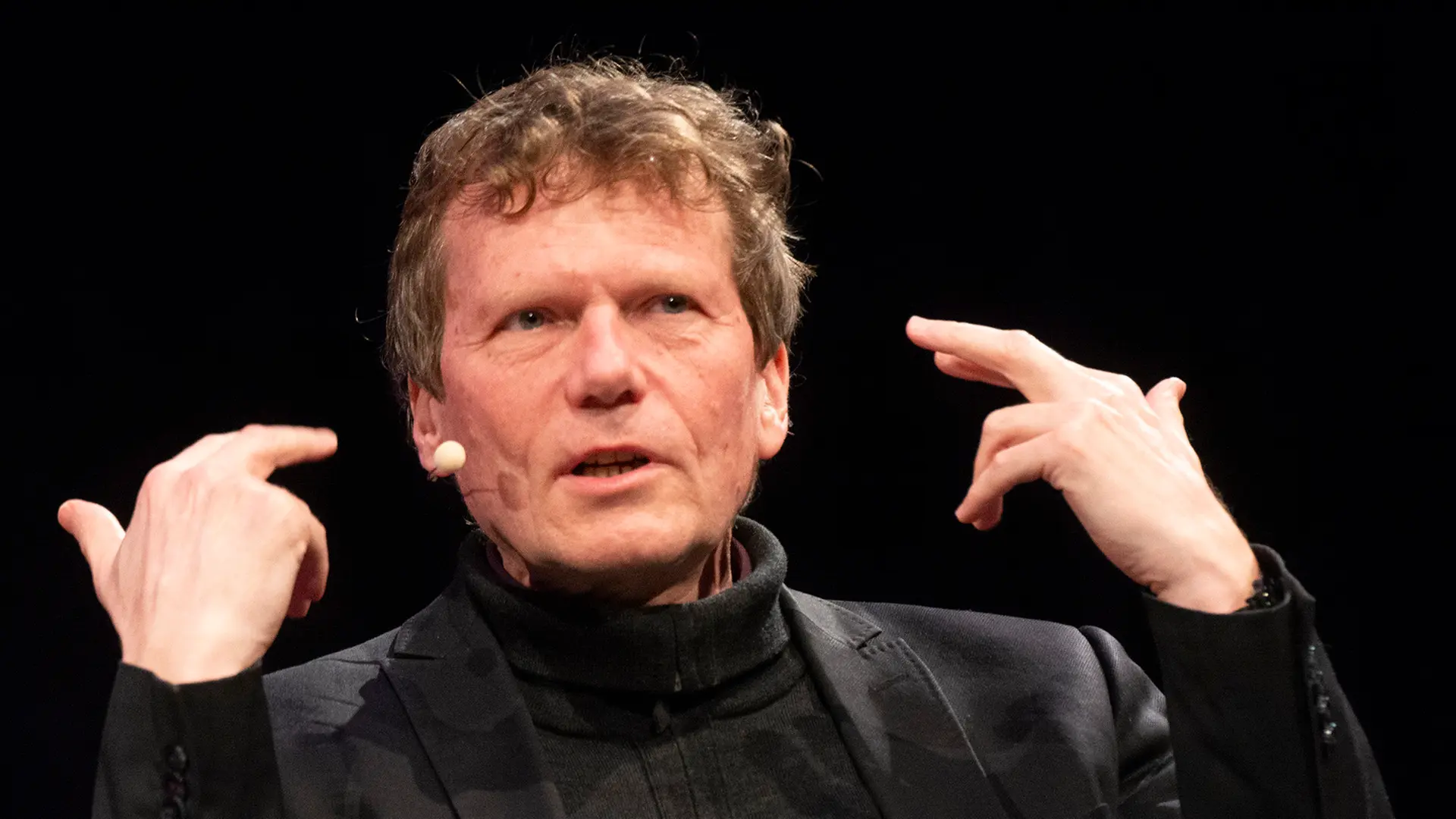 "Demokratie braucht Religion" - Gespräch mit Hartmut Rosa | ndr.de