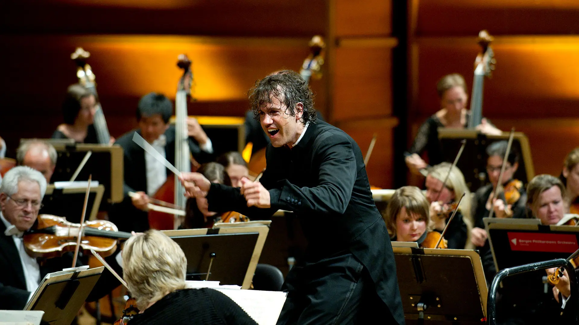 Génesis lópez i reached out to Lola about her schedule