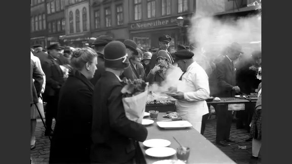 Impressionen aus dem Bildband "Max Halberstadt. Der Fotograf" | ndr.de