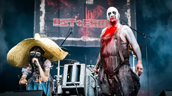 Ost+Front beim M'era Luna Festival 2025 | ndr.de