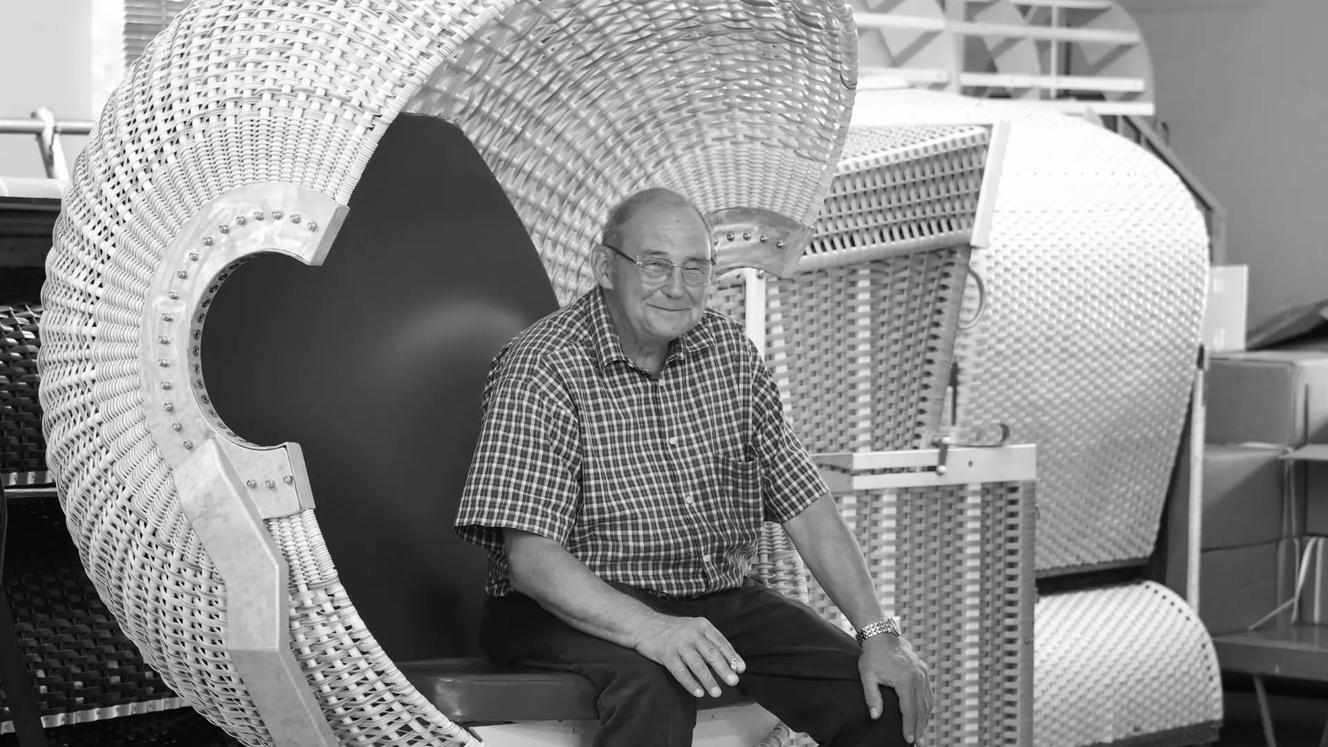 "Mister Strandkorb" Mathias Fromholz auf Usedom gestorben | ndr.de