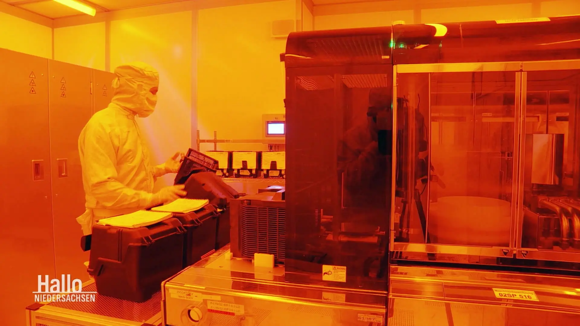 Kaum noch Halbleiter bei VW - Droht ein Produktionsstopp? | ndr.de