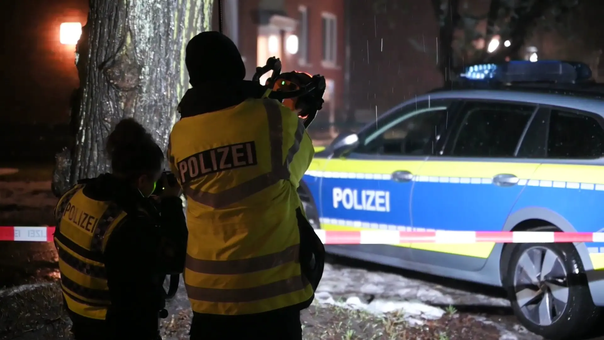 Polizei schießt in Hamburg-Jenfeld auf Auto | ndr.de