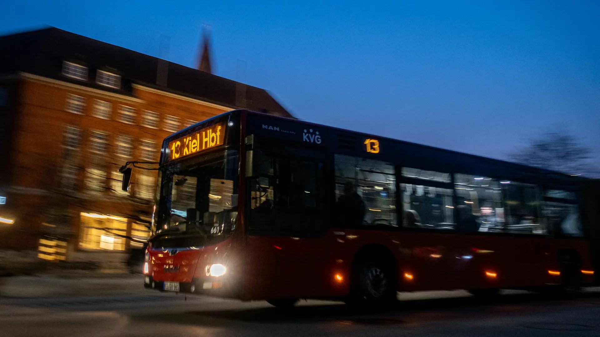 Fahrplananpassung: KVG hört auf Rückmeldung der Fahrgäste | ndr.de
