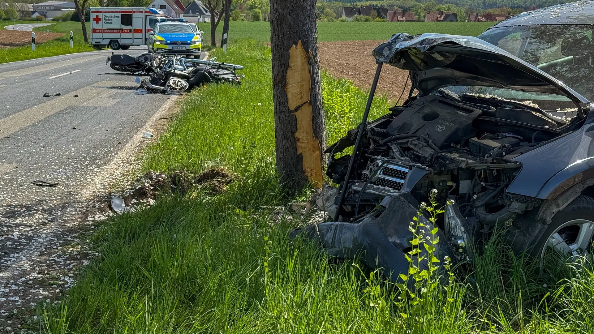 Motorradfahrer stirbt bei schwerem Unfall in Dassel | ndr.de