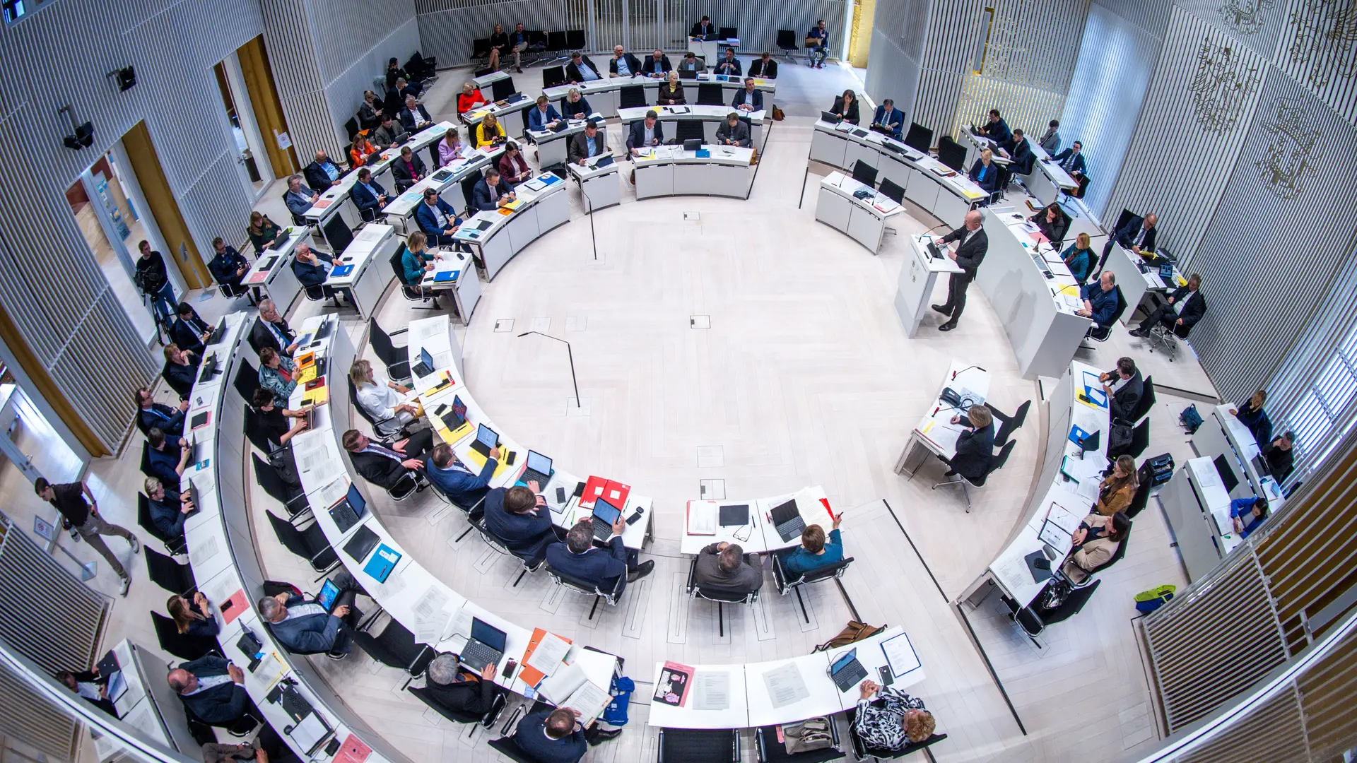 FDP-Abgeordnete wollen Sonderrechte im Landtag | ndr.de
