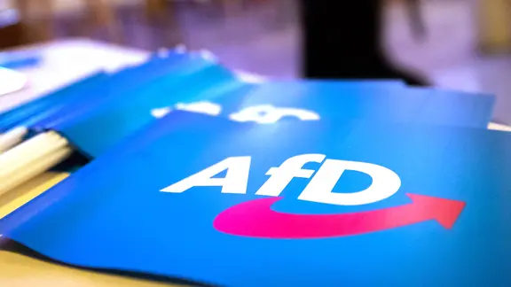 AfD-Abgeordnete rausgeschmissen: Schledde-Affäre weitet sich aus | ndr.de