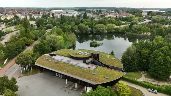 Innenminister Pegel übergibt knapp 600.000 Euro Fördermittel | ndr.de